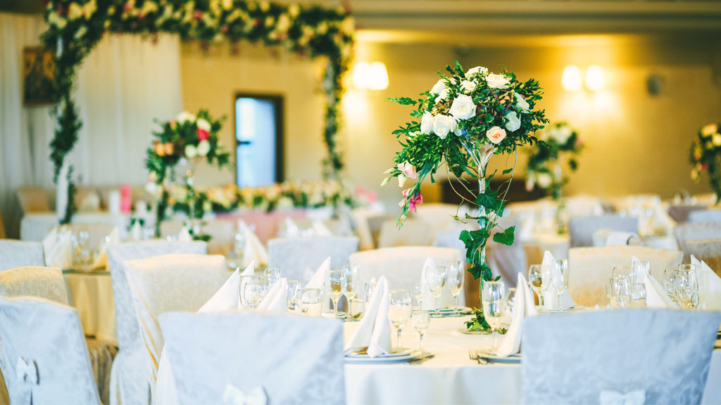 Safety Operational Tips for Moving Banquet Tables – Novox Inc.